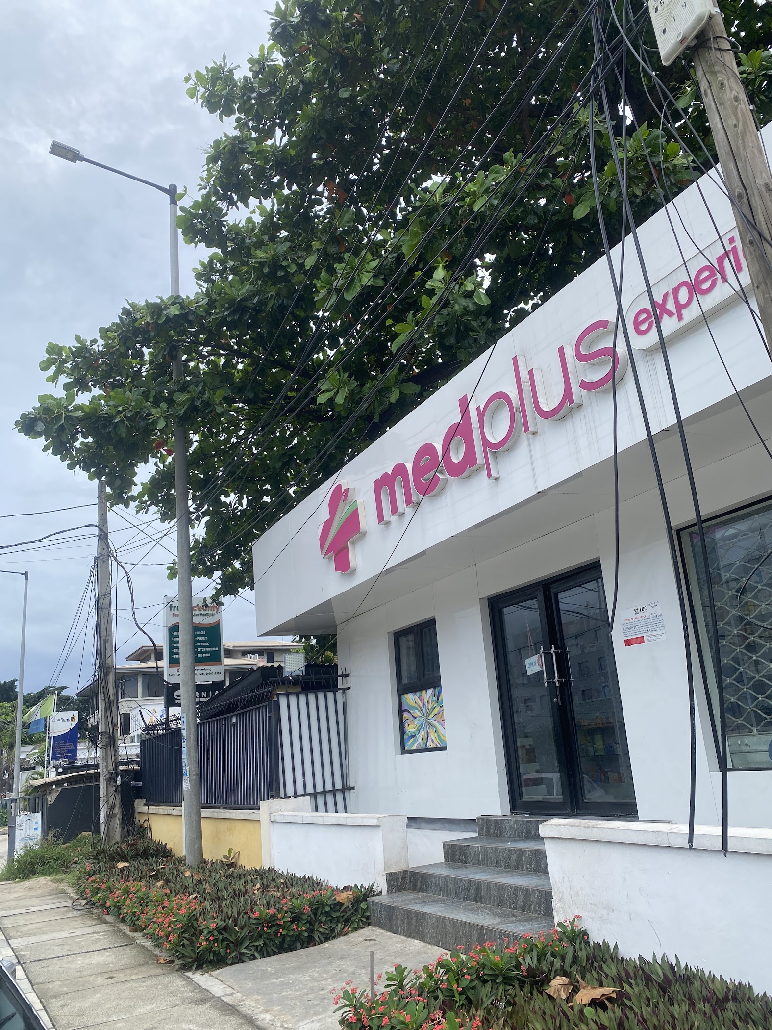 Medplus Pharmacy | Experience Centre | Victoria Island | Nigeria 🇳🇬 ...