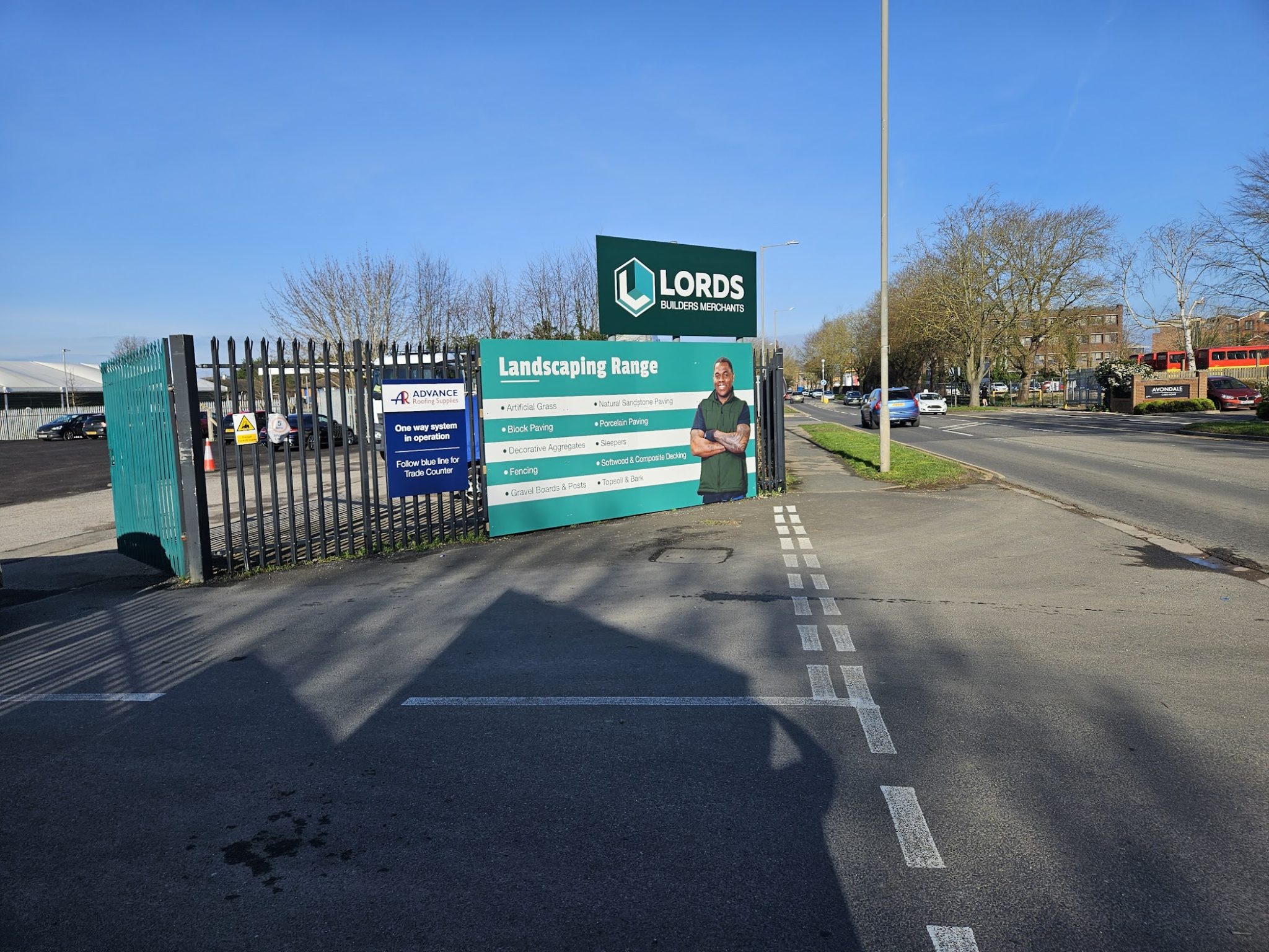 Lords Builders Merchants | Aylesbury | UK 🇬🇧 – TortoisePath ...