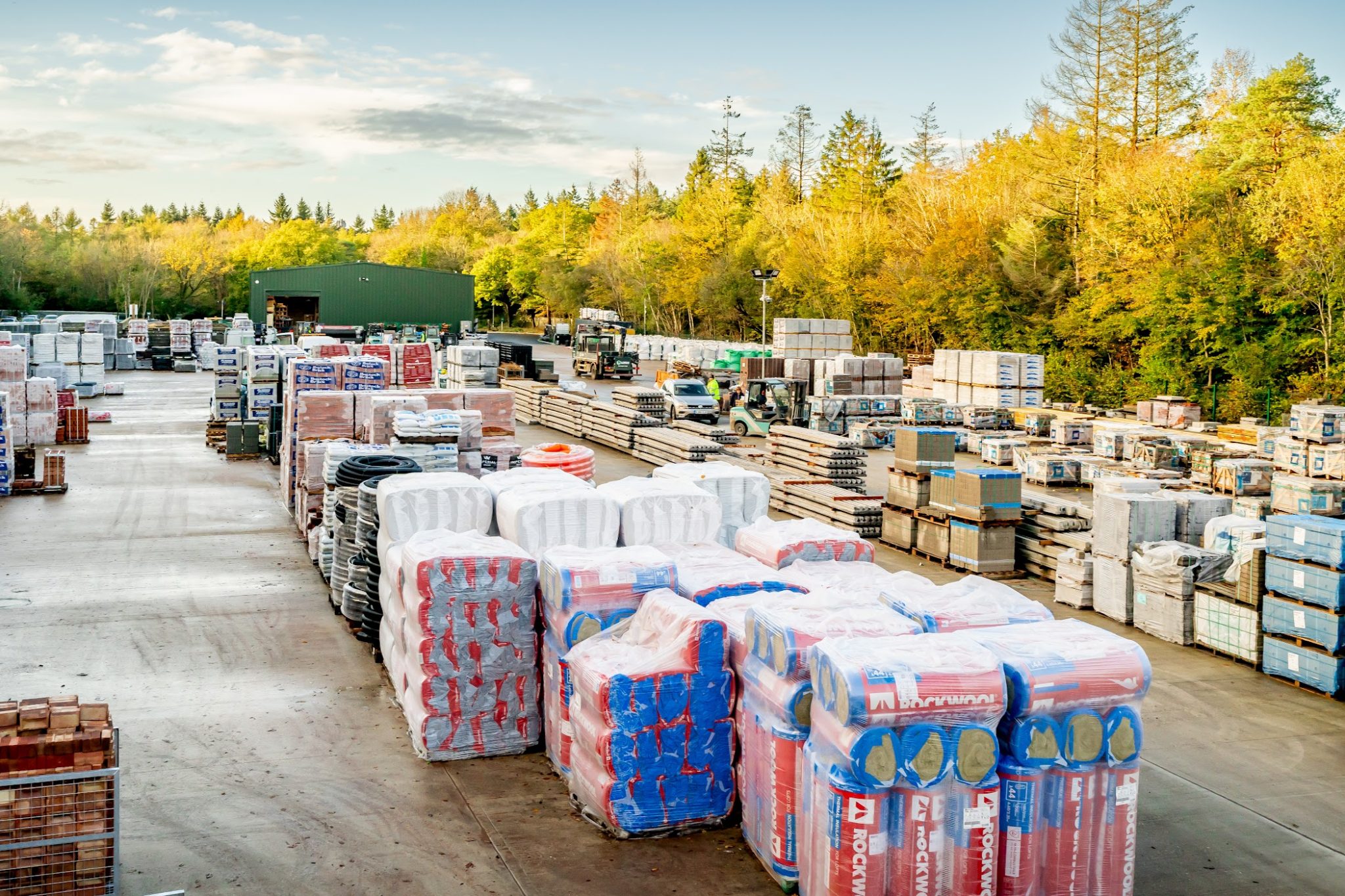 Lords Builders Merchants | Beaconsfield | UK 🇬🇧 – TortoisePath ...