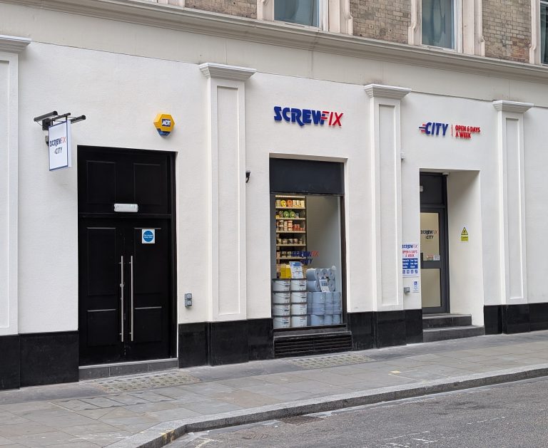 Screwfix | Cannon Street | UK 🇬🇧 – TortoisePath | Blocksandbricks 🇬🇭