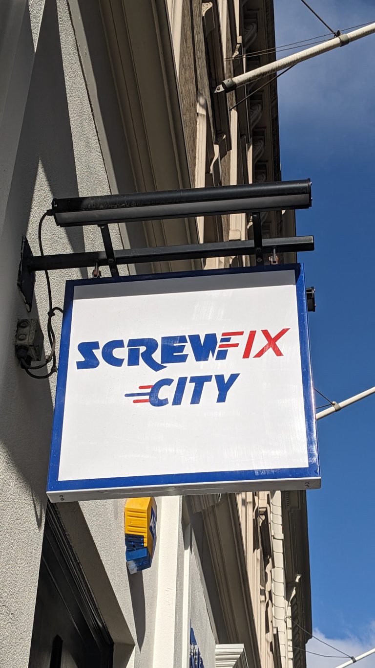 Screwfix | Cannon Street | UK 🇬🇧 – TortoisePath | Blocksandbricks 🇬🇭