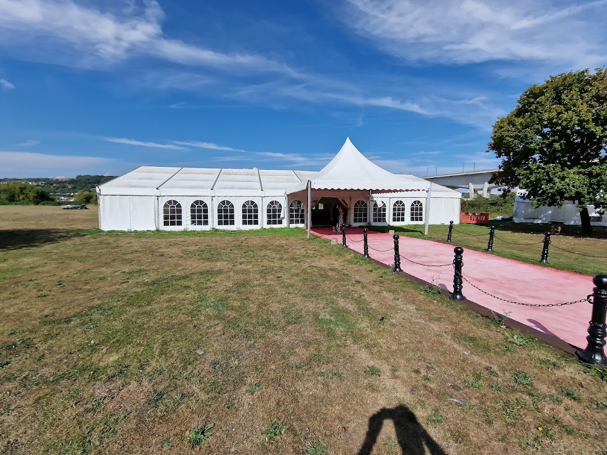 Riverview Manor – wedding venue party Kent marquee | UK – TortoisePath ...