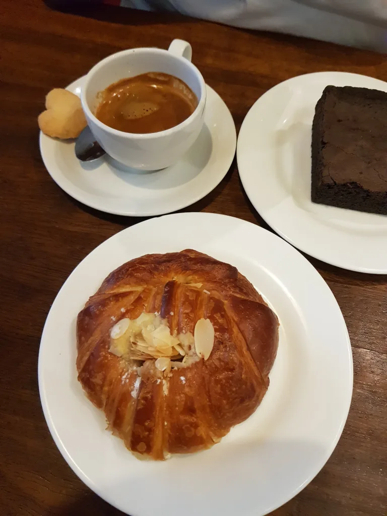 Java House | West End Mall | Kisumu – TortoisePath | Kenya 🇰🇪