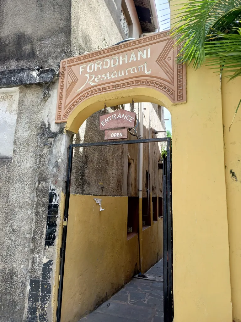 Forodhani Restaurant – TortoisePath | Kenya 🇰🇪