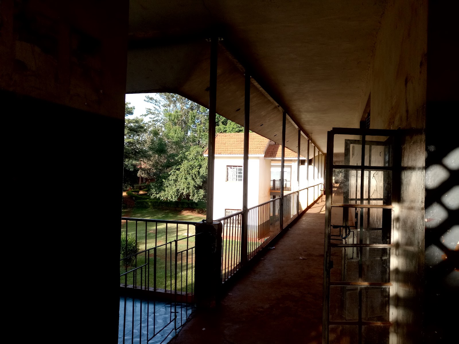 JINJA MODERN SECONDARY SCHOOL | Uganda 🇺🇬 – TortoisePath | SchoolFinder 🎓